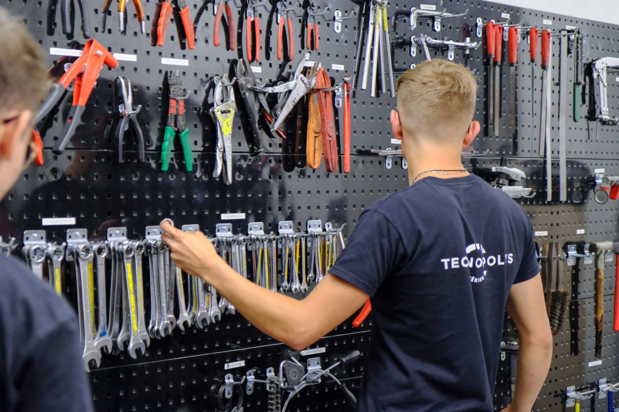 Formations aux métiers de l'automobile et de la mobilité | Technopolys